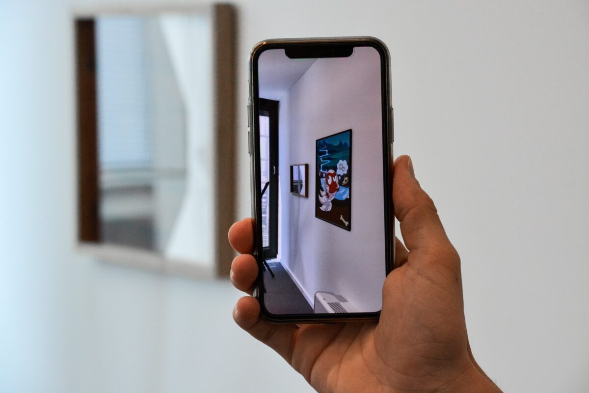 Augmented Reality Bilder - Kunst vor dem Kauf virtuell Probehängen